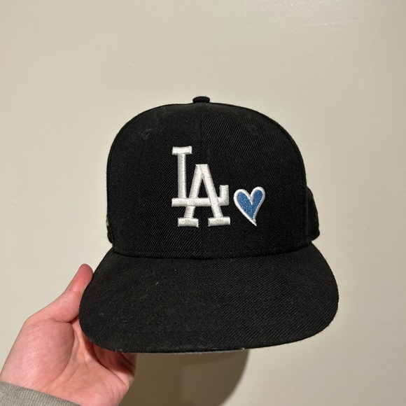 New Era | Accessories | Super Cute La Baseball Cap With Blue Heart ...